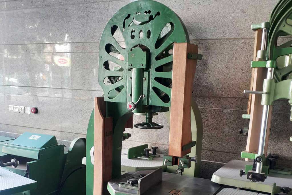 From Design To Installation: How To Build An Orosi Window